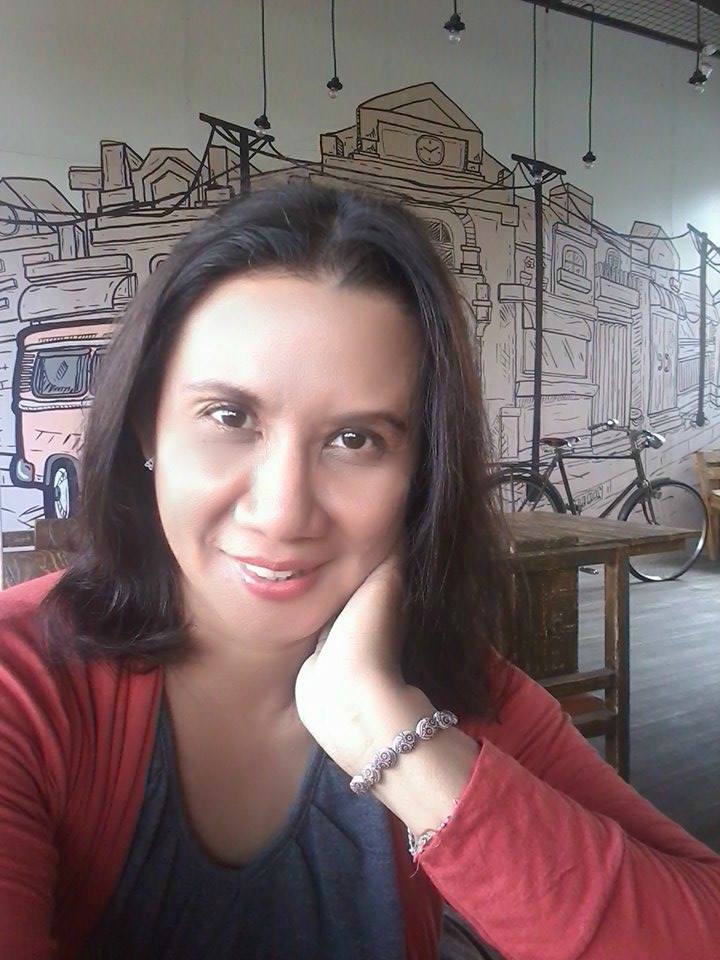 About – Astrid Savitri